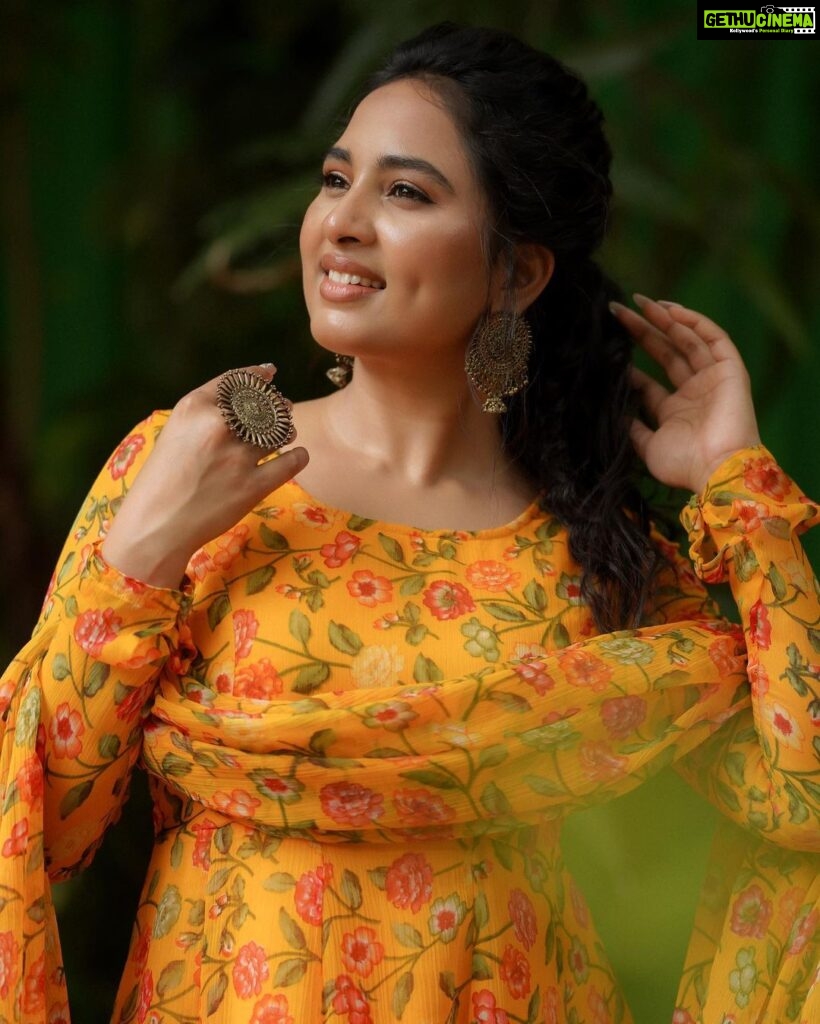 Actress Srushti Dange HD Instagram Photos and Wallpapers September 2023 ...