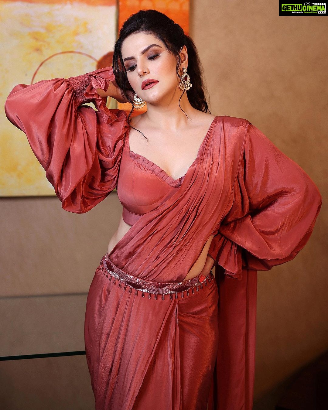Actress Zareen Khan HD Instagram Photos and Wallpapers September 2023 ...
