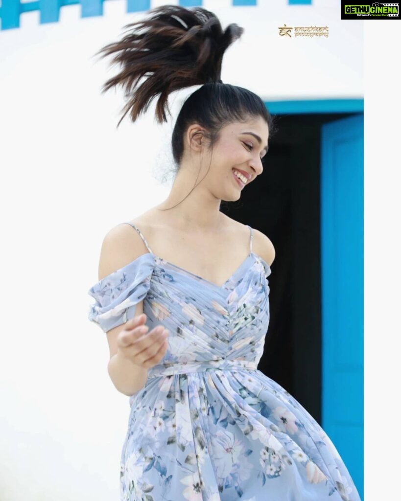 Actress Aditi Prabhudeva HD Instagram Photos and Wallpapers August 2021 ...
