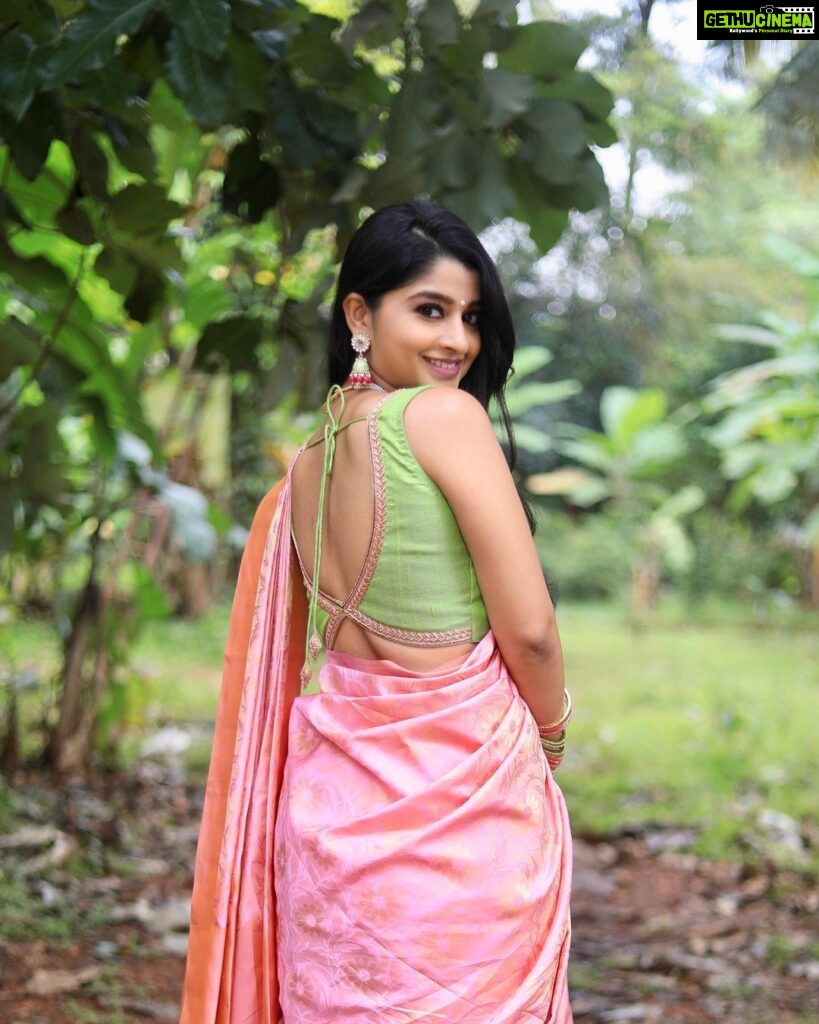 Actress Aishani Shetty HD Instagram Photos and Wallpapers December 2022 | Gethu Cinema