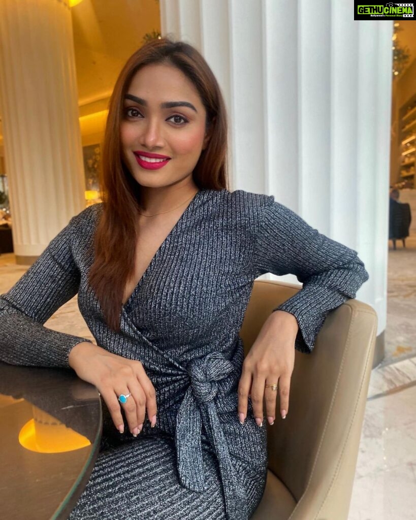 Actress Aishwarya Devan HD Instagram Photos and Wallpapers March 2023 ...