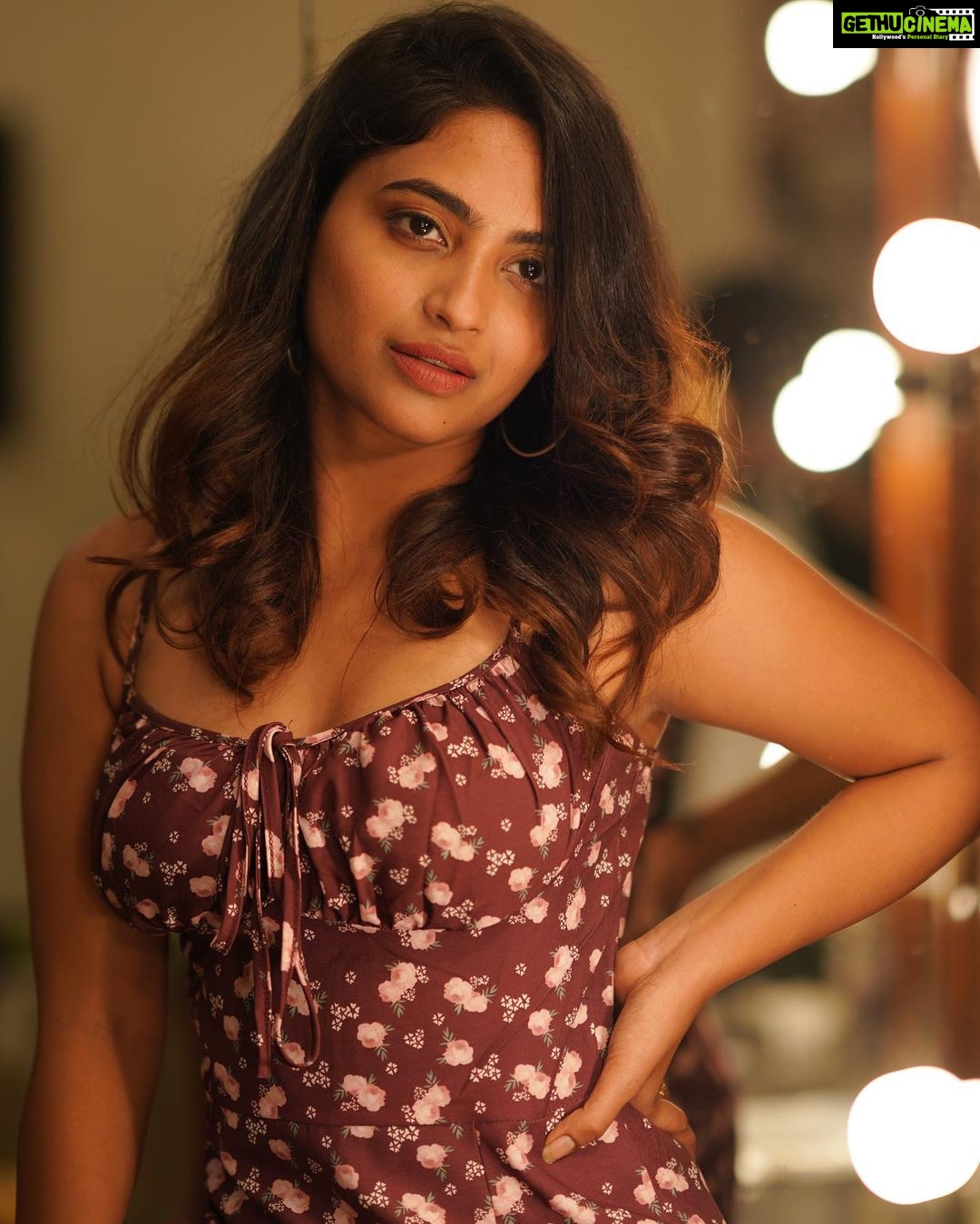 Alekhya Harika Instagram – What did you say ? 😉 📸 @atchuth_varma ...