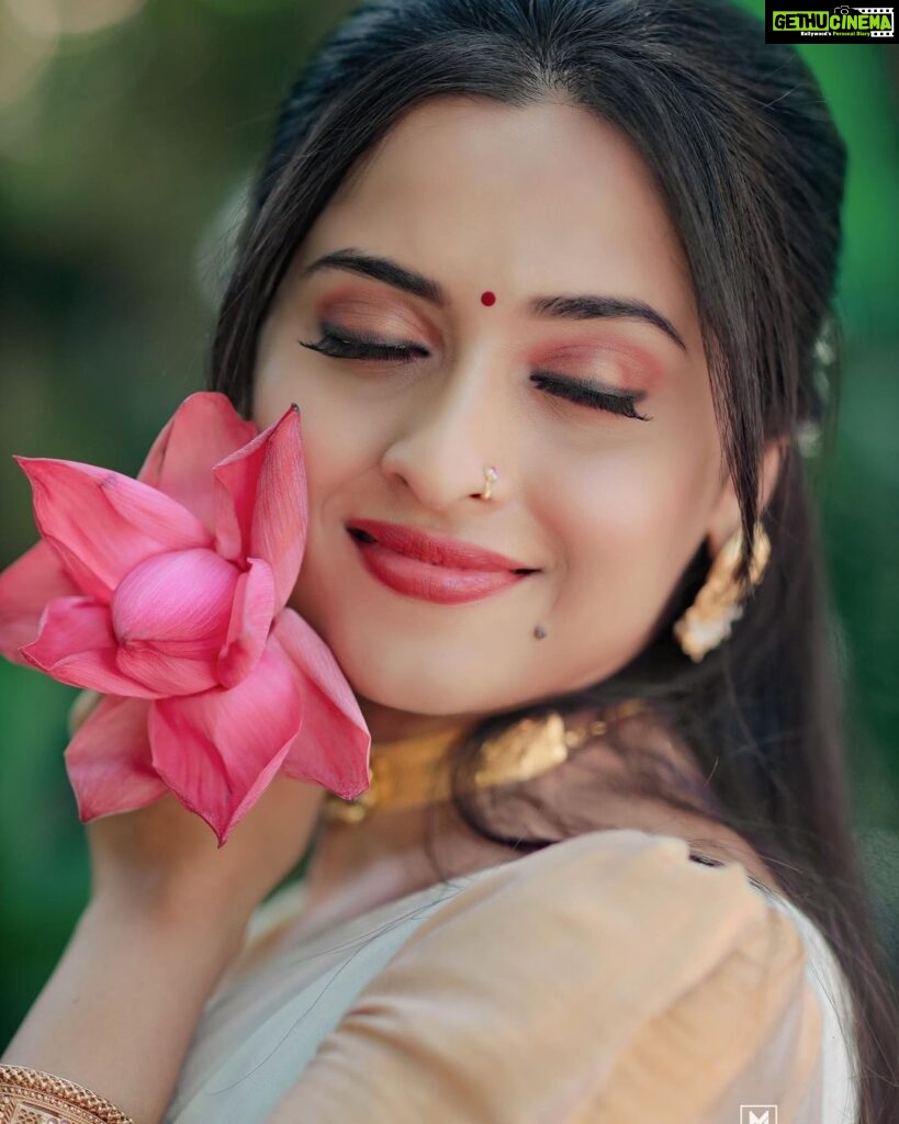 Actress Arthana Binu HD Instagram Photos and Wallpapers October 2023 ...