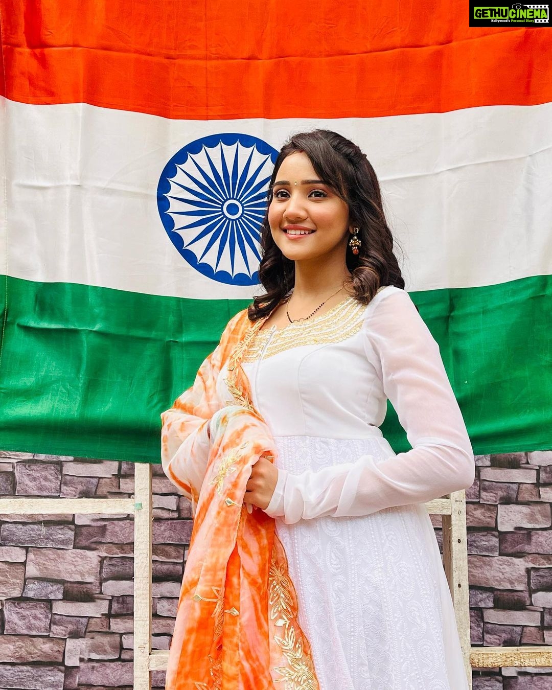 Actress Ashi Singh HD Instagram Photos and Wallpapers August 2023 ...