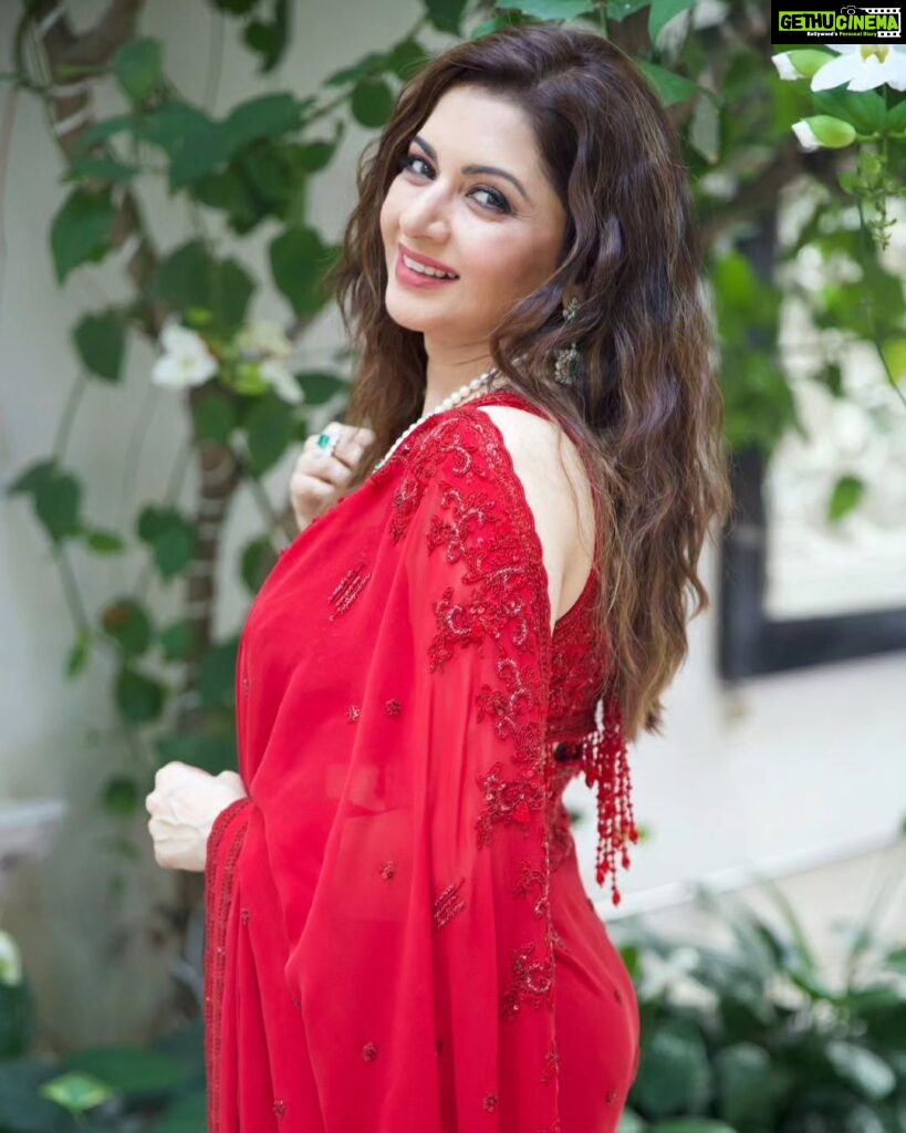 Actress Bhagyashree HD Instagram Photos and Wallpapers May 2023 | Gethu Cinema