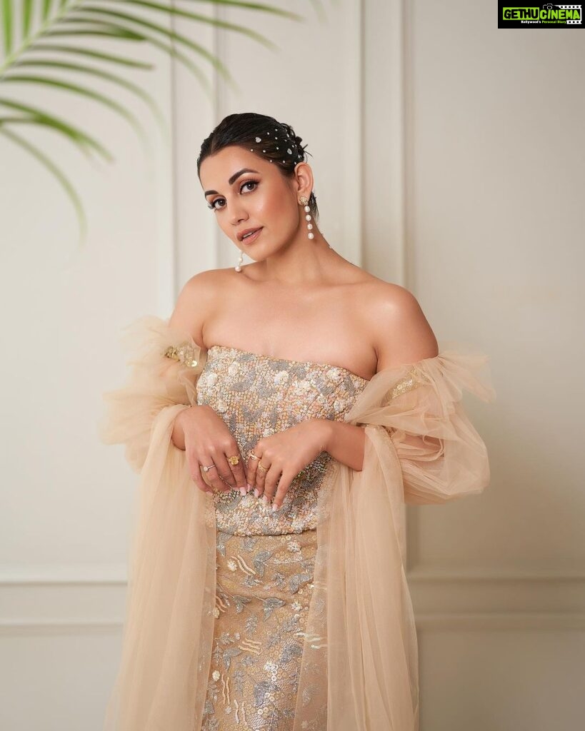 Actress Esha Kansara HD Instagram Photos and Wallpapers August 2023 ...