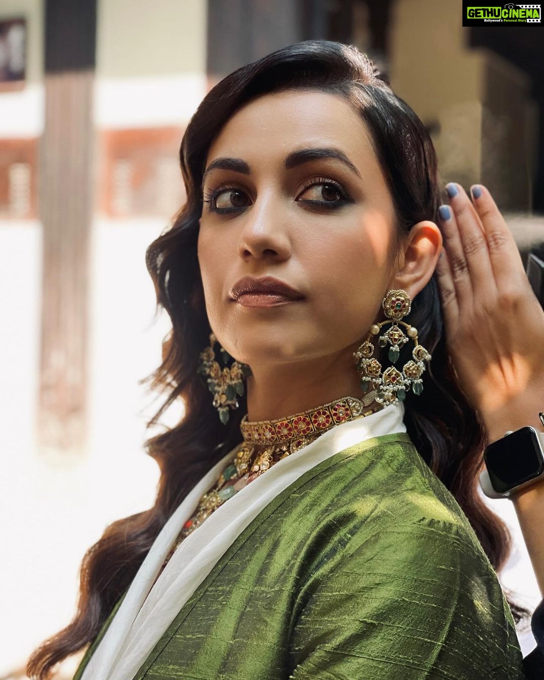 Esha Kansara Instagram – BTS throwback from one of the most impromptu ...