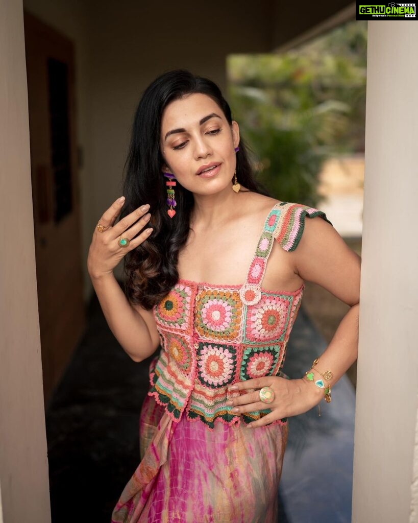 Actress Esha Kansara HD Instagram Photos and Wallpapers September 2023 ...