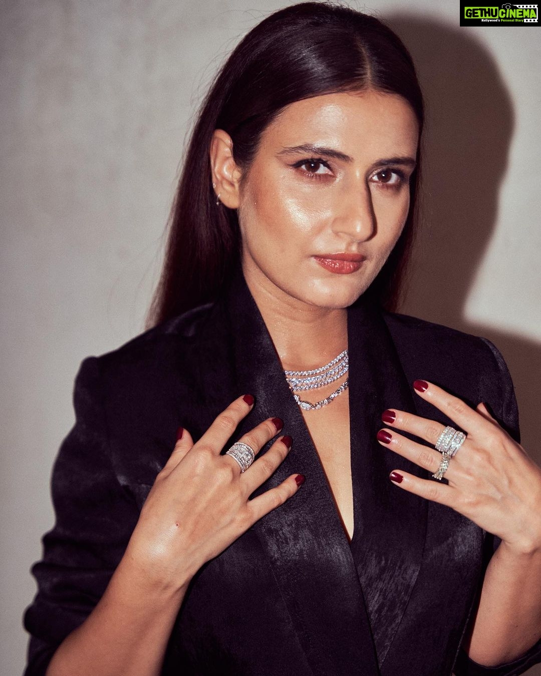 Actress Fatima Sana Shaikh HD Instagram Photos and Wallpapers October ...