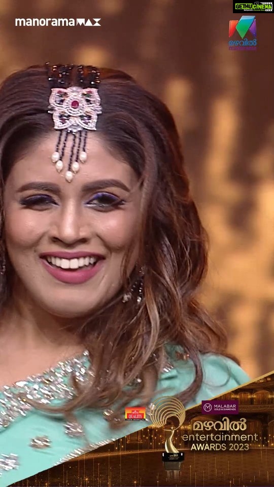 Ineya Instagram – Ineya’s dance moves are just as stunning as her🫶🏼 ...