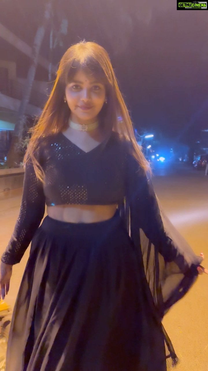 Mayuri Kyatari Instagram – Living in the moment 🖤 | Gethu Cinema