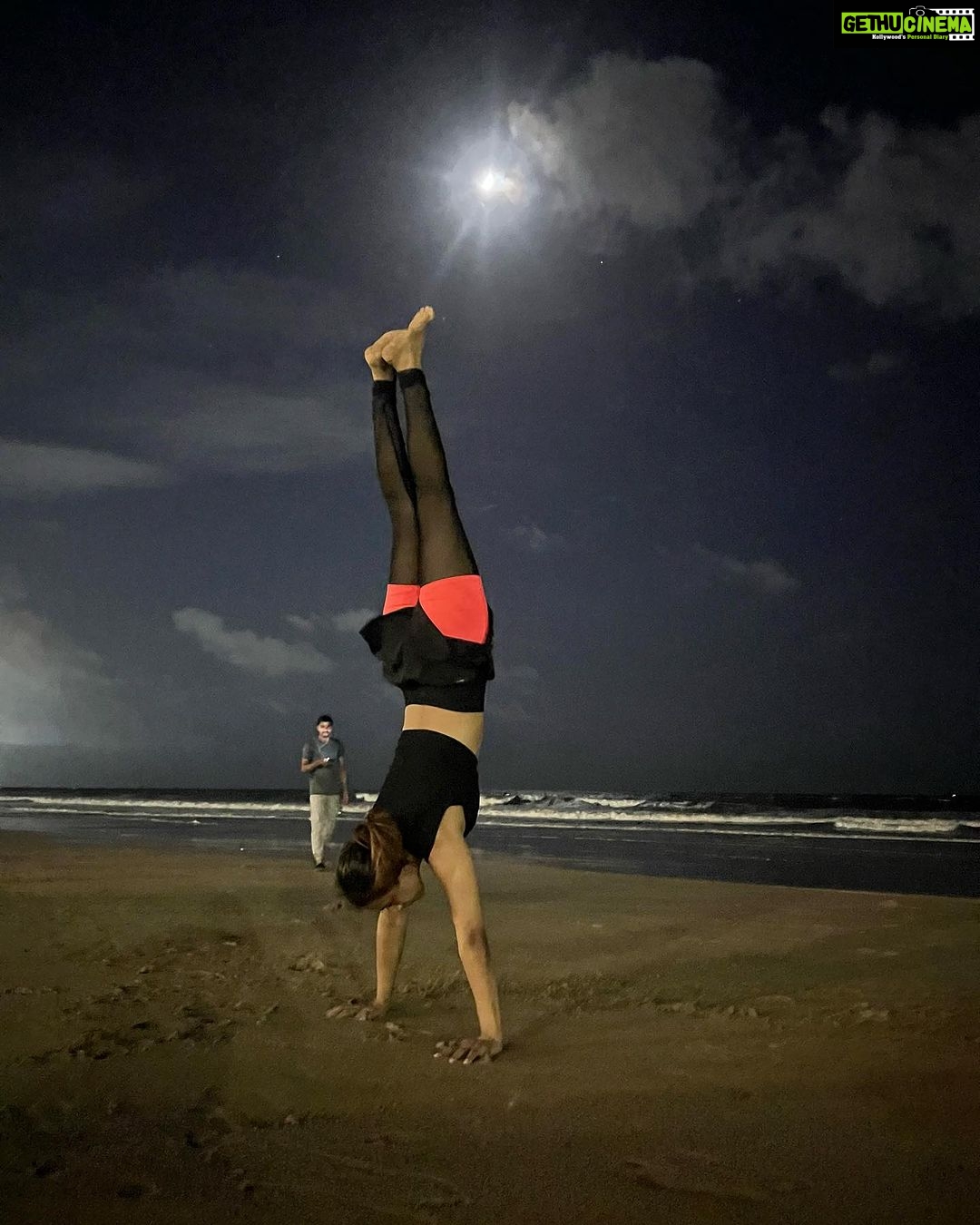 Actress Nia Sharma HD Instagram Photos and Wallpapers August 2023 ...