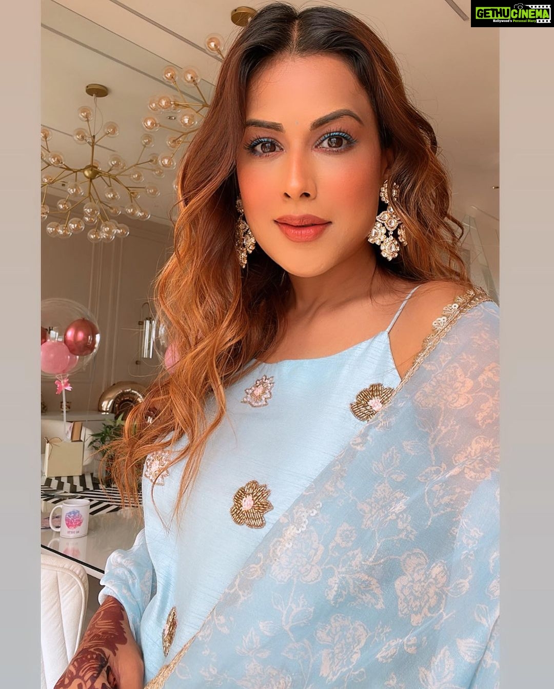 Actress Nia Sharma HD Instagram Photos and Wallpapers October 2023 ...
