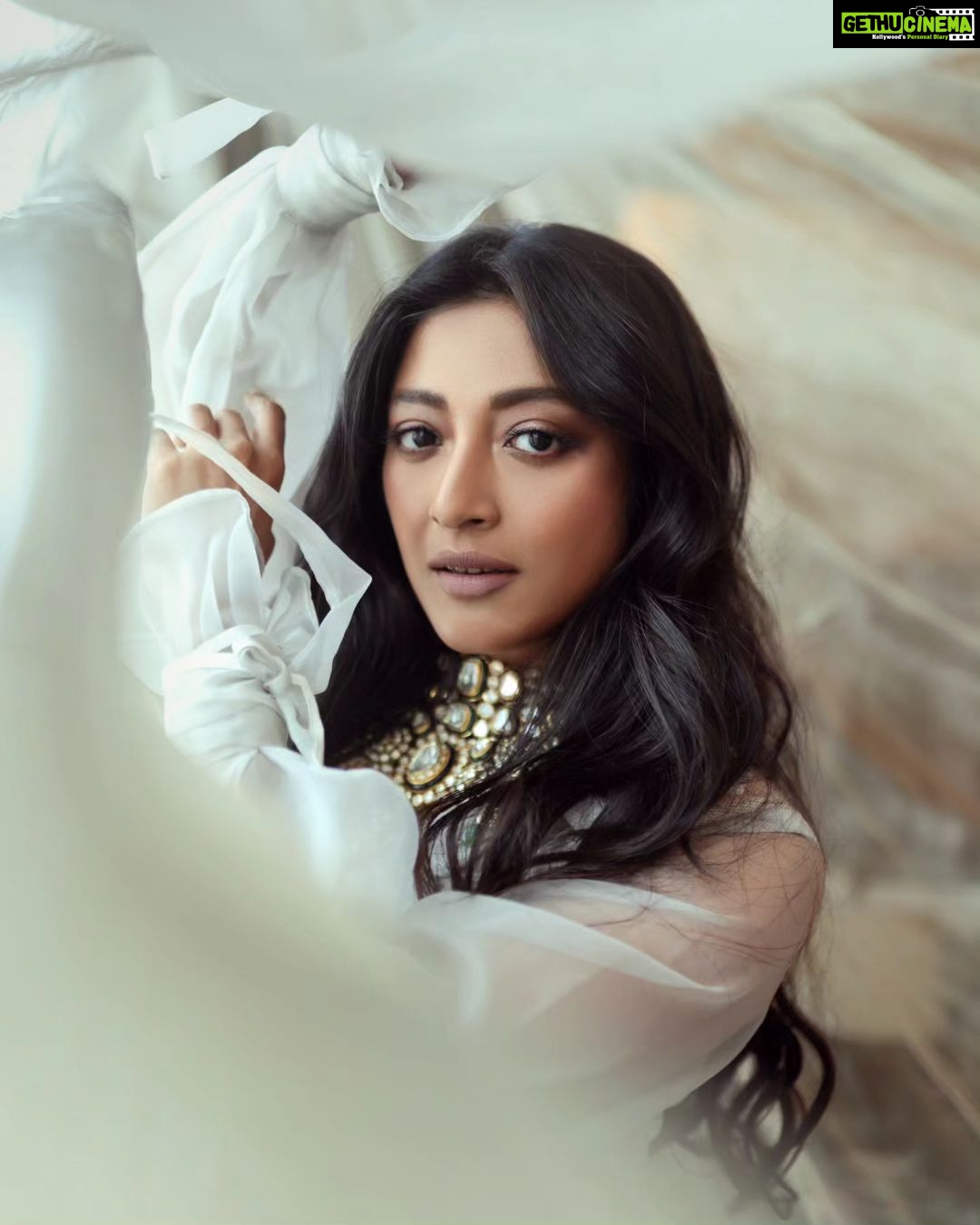 Paoli Dam Instagram – Portraits of @paoli_dam Shoot for @anandalok_abp , @angshu_esque @asif ...