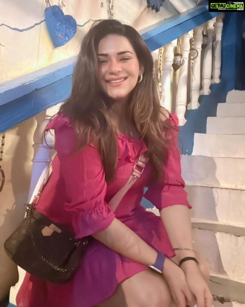 Actress Poonam Preet Bhatia HD Instagram Photos and Wallpapers ...