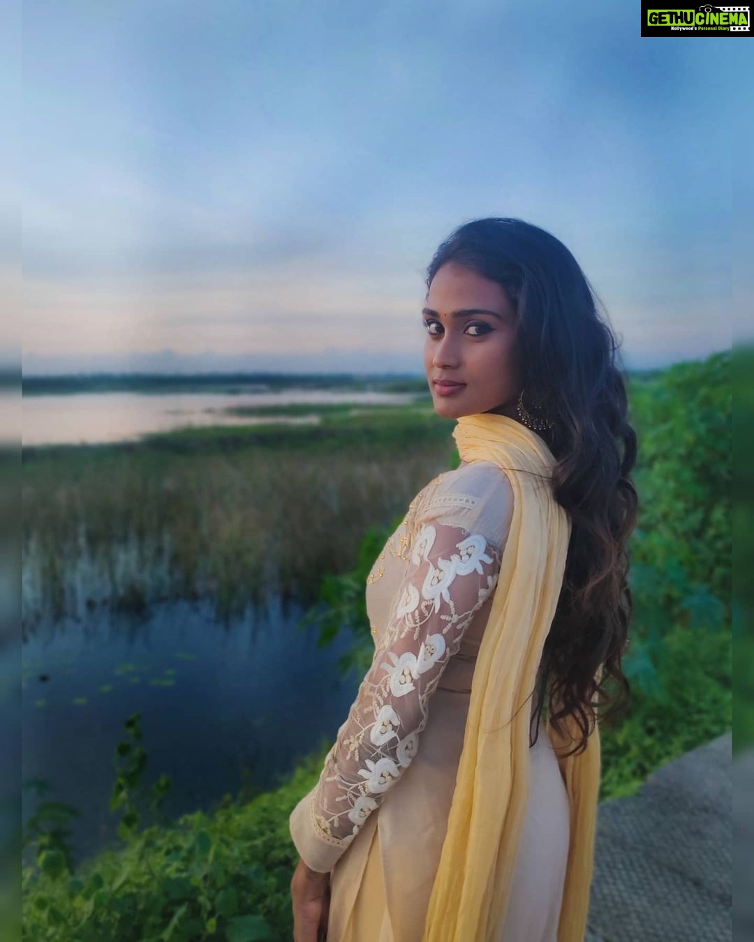 Poornima Ravi Most Liked Photos and Posts | Gethu Cinema