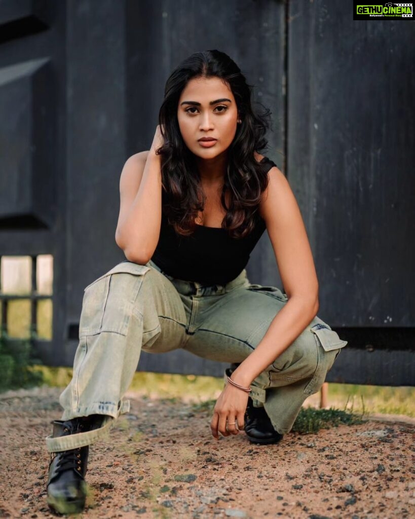 Actress Poornima Ravi HD Instagram Photos and Wallpapers August 2023 ...