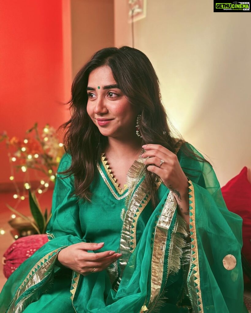 Actress Prajakta Koli HD Instagram Photos and Wallpapers October 2023 ...