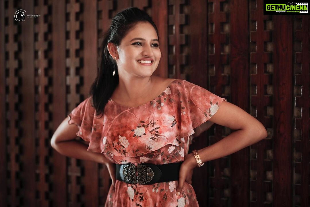 Actress Ranjani Raghavan HD Instagram Photos and Wallpapers May 2022 ...