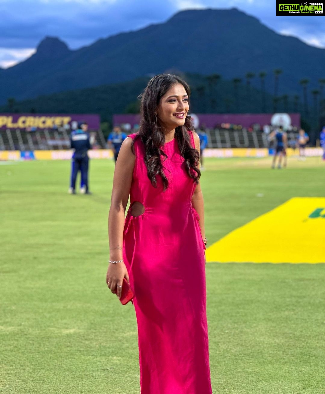 Actress Sastika Rajendran HD Instagram Photos and Wallpapers August ...