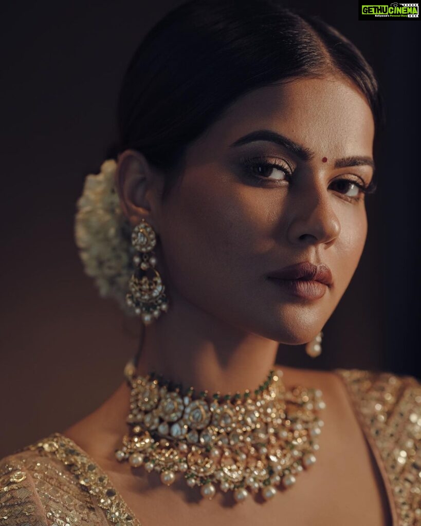 Actress Sharmiela Mandre HD Instagram Photos and Wallpapers September ...