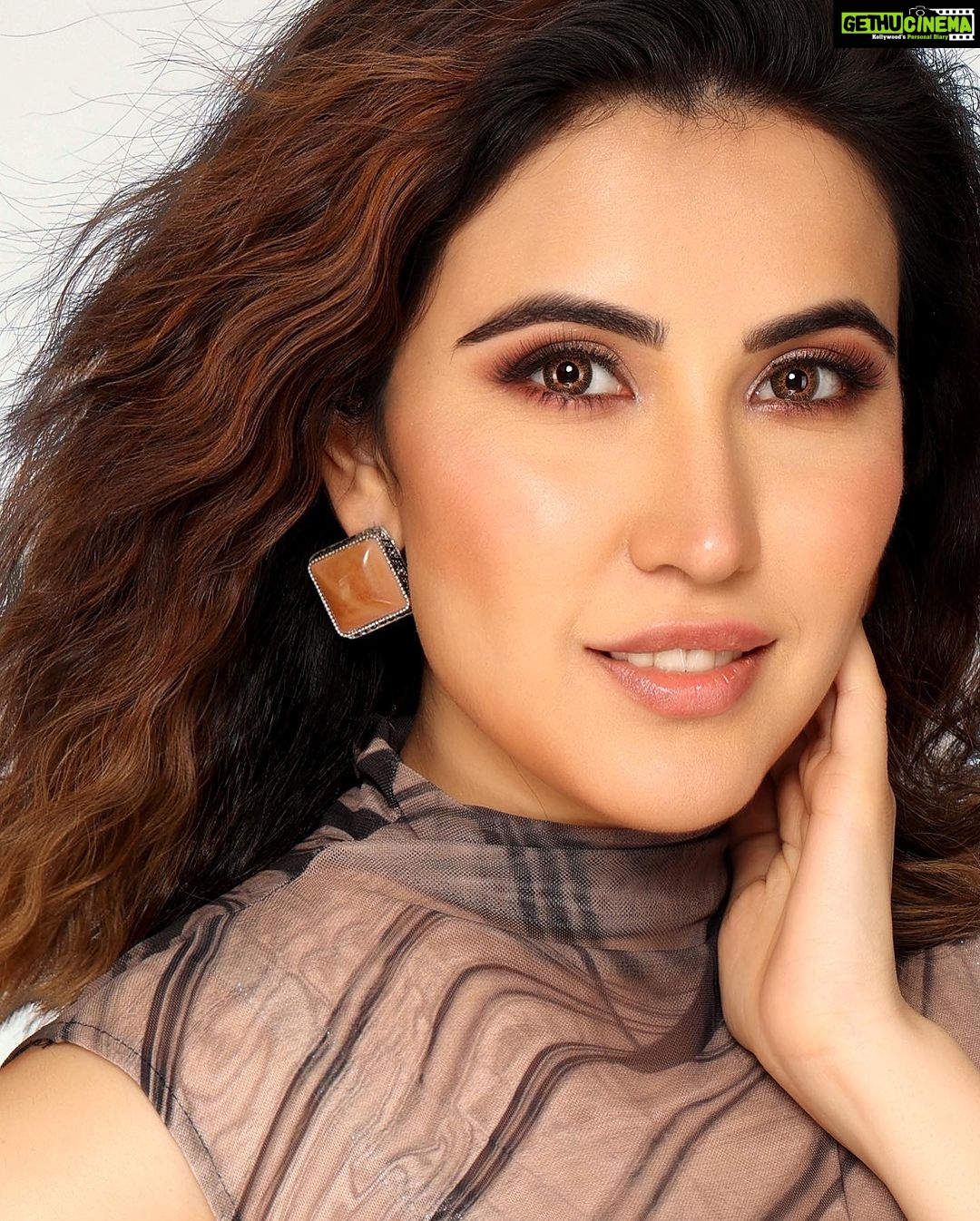Actress Sheena Bajaj HD Instagram Photos and Wallpapers November 2023 ...