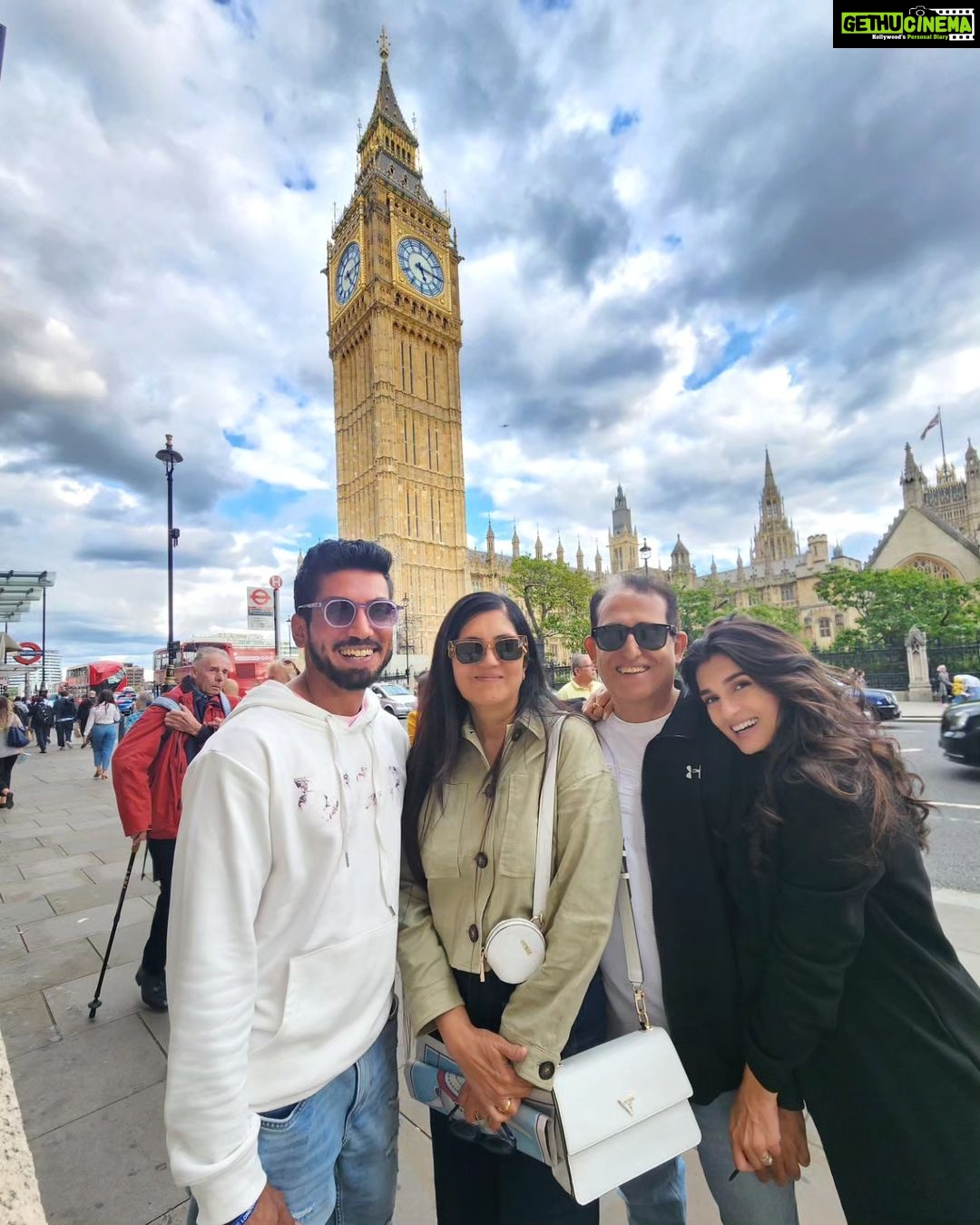 Actress Shiny Doshi HD Instagram Photos and Wallpapers October 2023 ...