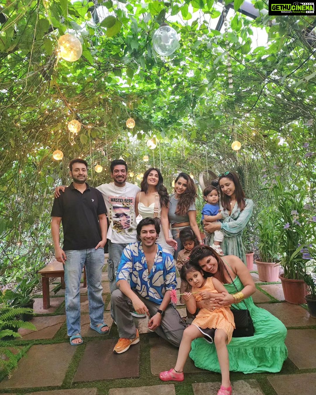 Shiny Doshi Instagram – 💗🌈 | Gethu Cinema