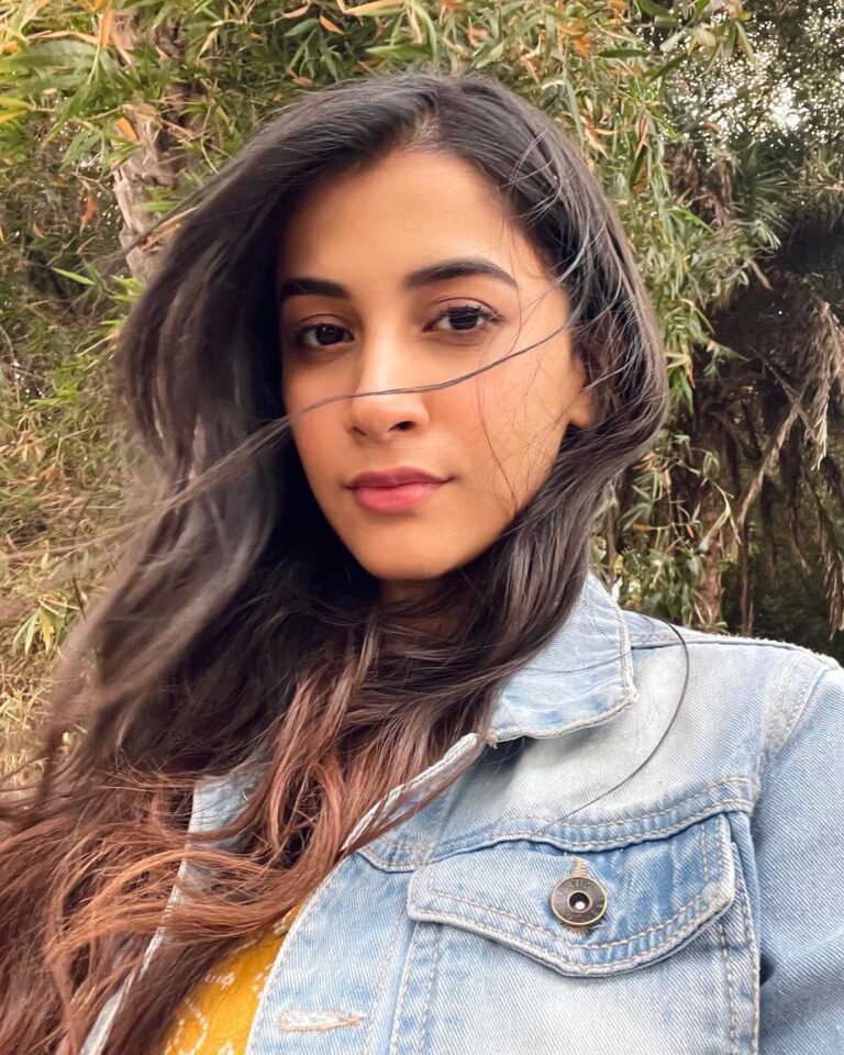 Actress Simran Sharma HD Photos and Wallpapers September 2023 - Gethu ...