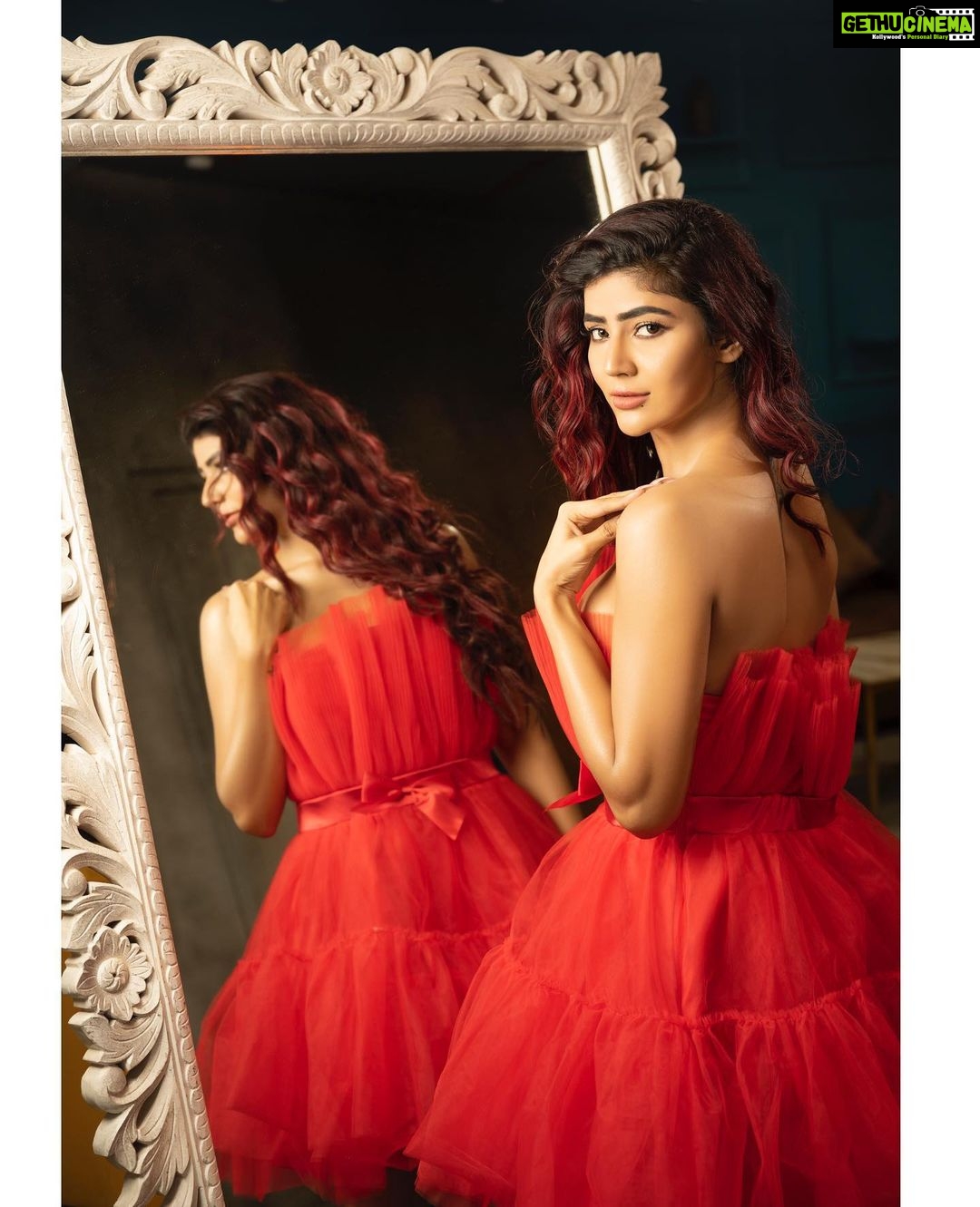 Actress Soniya Bansal HD Instagram Photos and Wallpapers October 2023 ...