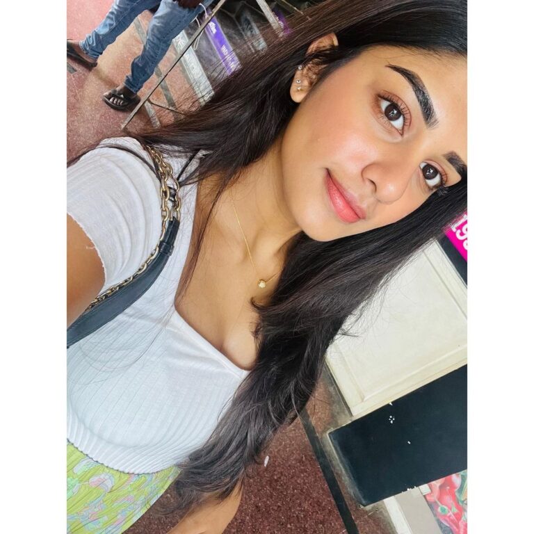 Actress Supritha HD Instagram Photos and Wallpapers July 2022 | Gethu ...