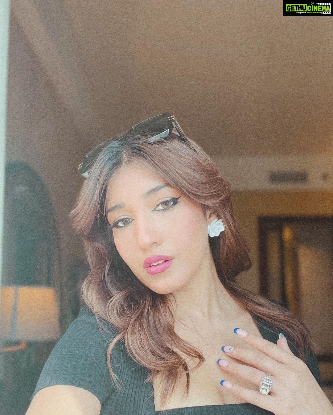 Actress Aanchal Sharma HD Instagram Photos and Wallpapers September 2022 | Gethu Cinema