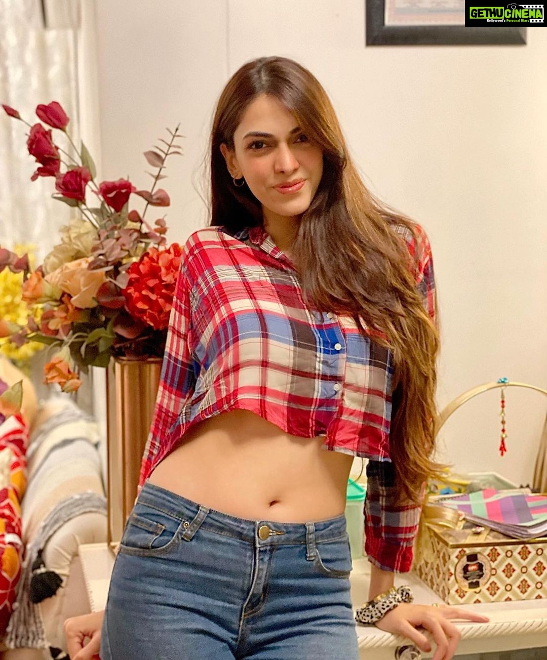 Actress Aditi Vats HD Instagram Photos and Wallpapers November 2023 ...