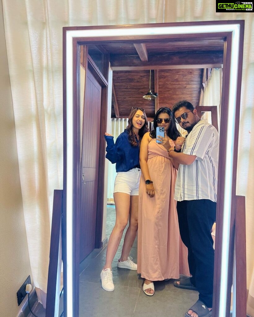 Actress Alisha Prajapati HD Instagram Photos and Wallpapers September ...