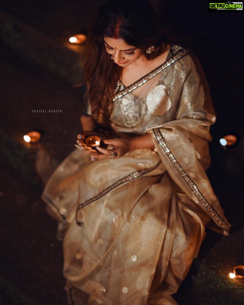 Actress Athmiya HD Instagram Photos and Wallpapers November 2023 ...