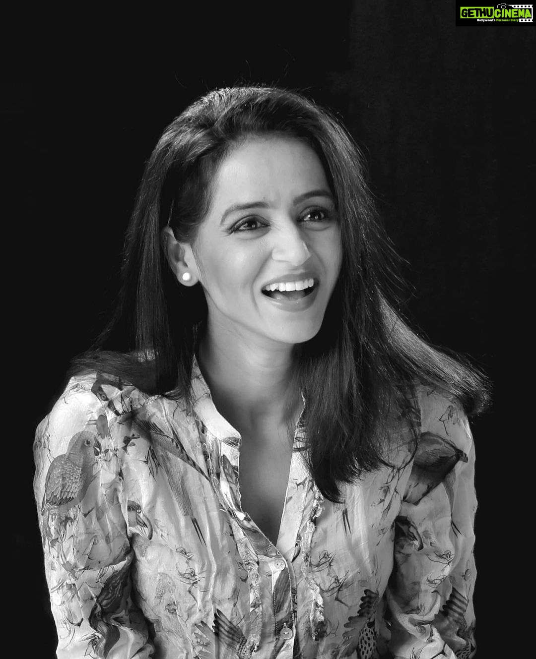 Bhamini Oza Instagram – I’m told, i have the loudest laugh in most ...