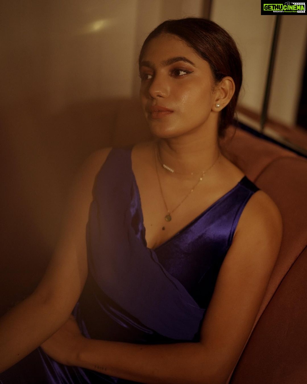 Actress Deepa Thomas HD Instagram Photos and Wallpapers November 2023 ...