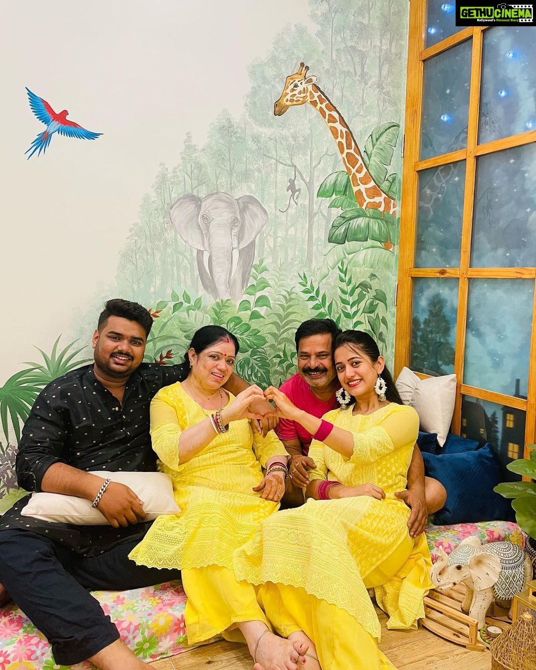 Elina Samantray Wiki, Biography, Age, Gallery, Spouse and more