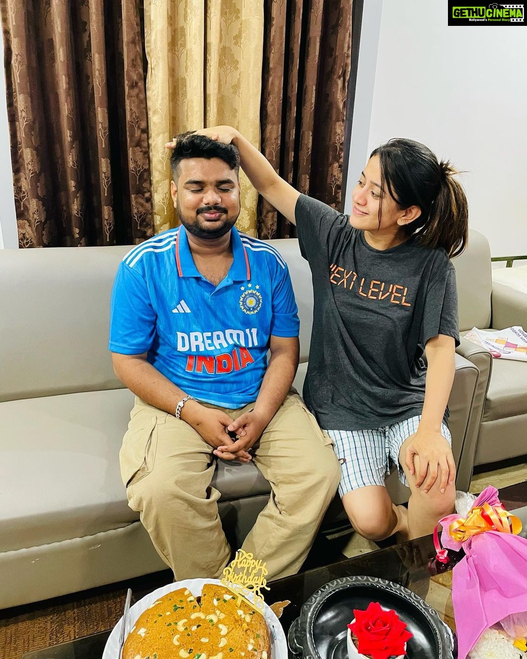 Elina Samantray Wiki, Biography, Age, Gallery, Spouse and more