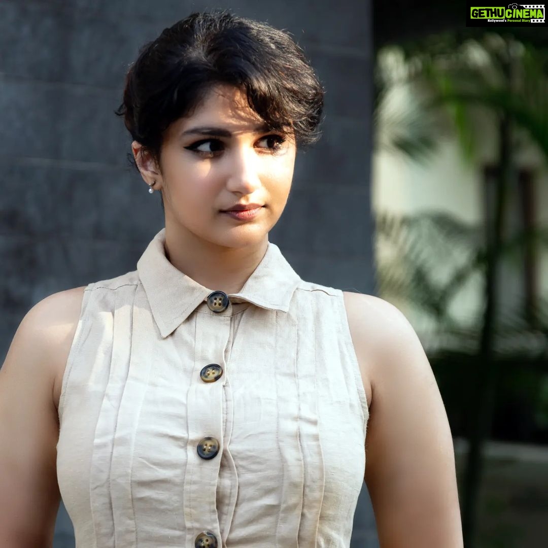 Gautami Instagram – Daughters are a blessing…they make everyday a Holi ...