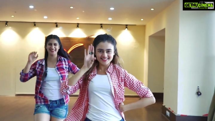 Janki Bodiwala Wiki, Biography, Age, Gallery, Spouse and more