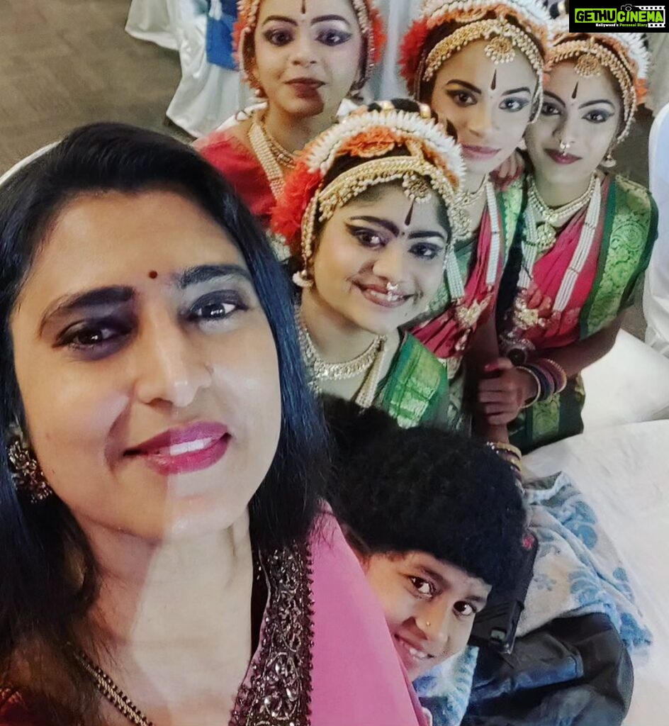 Actress Kasthuri Shankar HD Instagram Photos and Wallpapers April 2023 ...