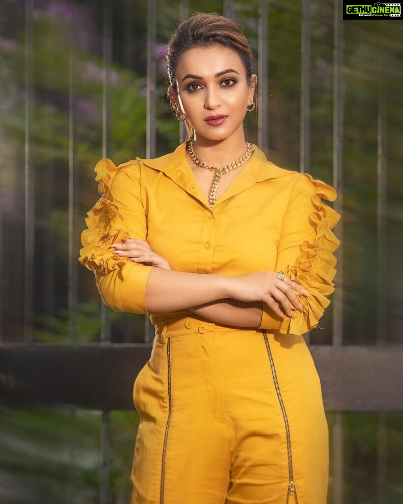 Actress Koushani Mukherjee HD Instagram Photos and Wallpapers November ...
