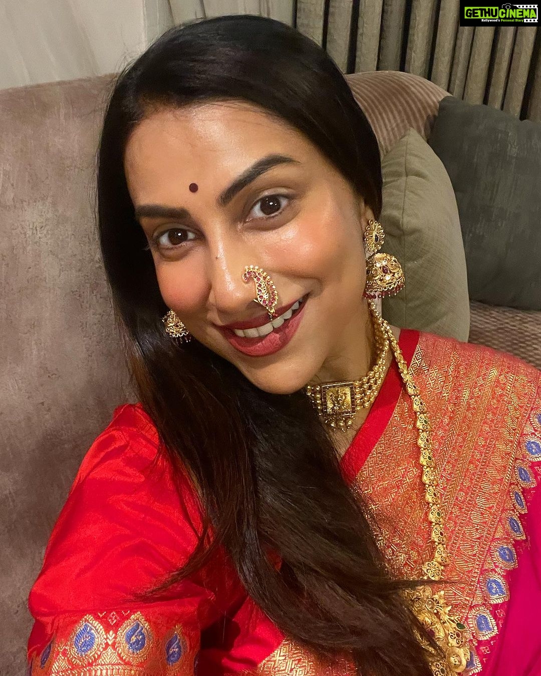 Kranti Redkar Instagram - Thank you @durggapaithanisbydarshna for this ...