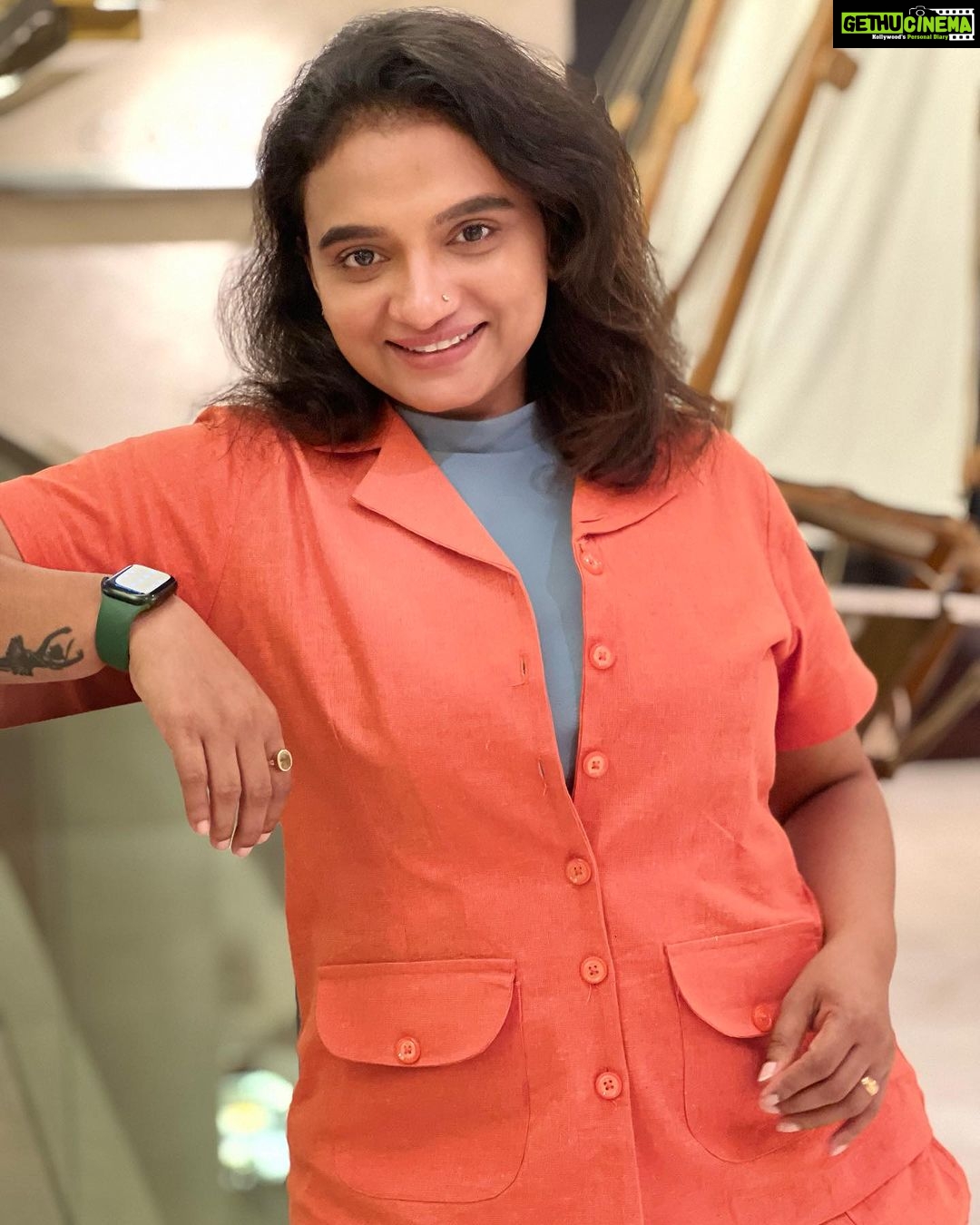 Actress Krishna Praba HD Instagram Photos and Wallpapers July 2023 ...