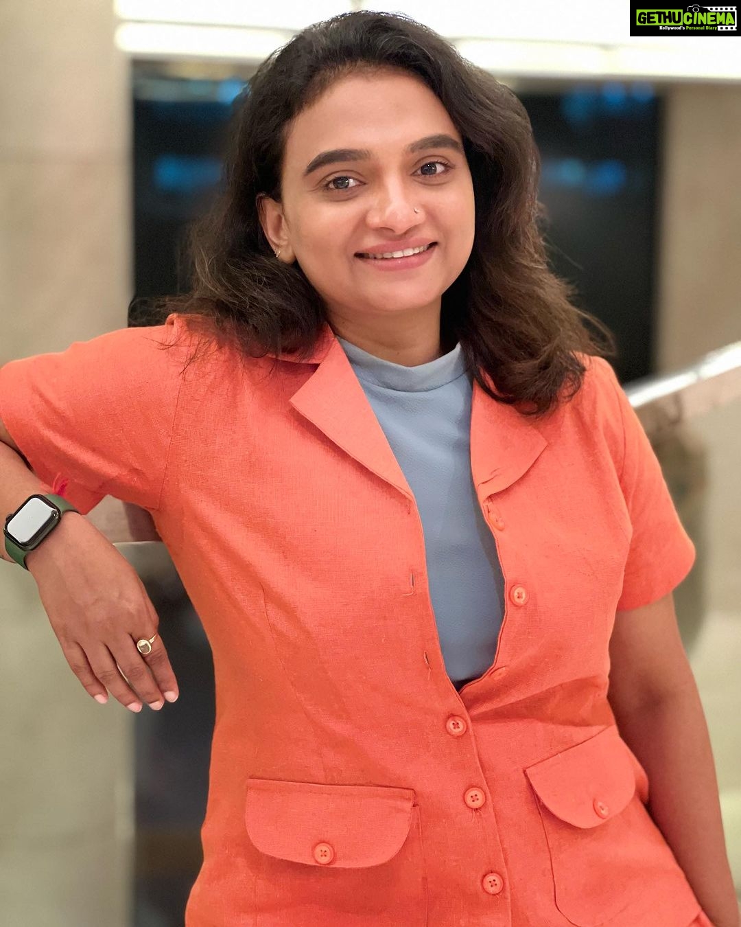 Actress Krishna Praba HD Instagram Photos and Wallpapers July 2023 ...