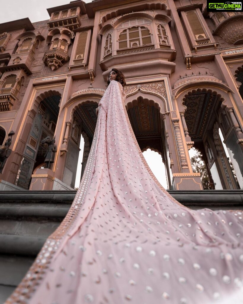 Actress Maira Doshi HD Instagram Photos and Wallpapers June 2024 ...