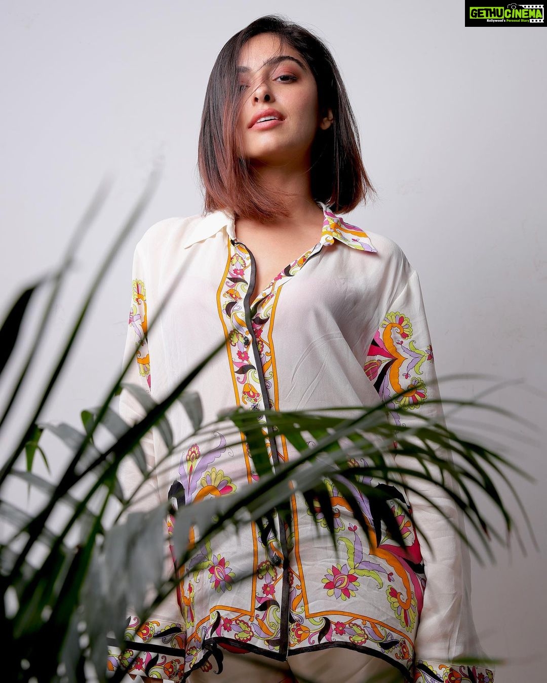 Actress Maira Doshi HD Instagram Photos and Wallpapers May 2023 | Gethu ...