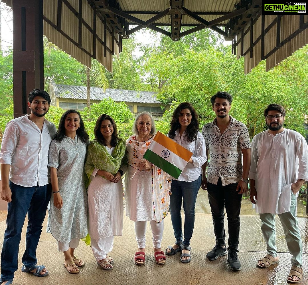 Mukta Barve Instagram – 15 ॲागस्ट 2023 जय हिंद 🇮🇳🙏🏻 #चारचौघी # ...