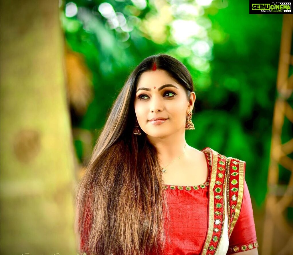 Actress Muktha HD Instagram Photos and Wallpapers June 2023 | Gethu Cinema